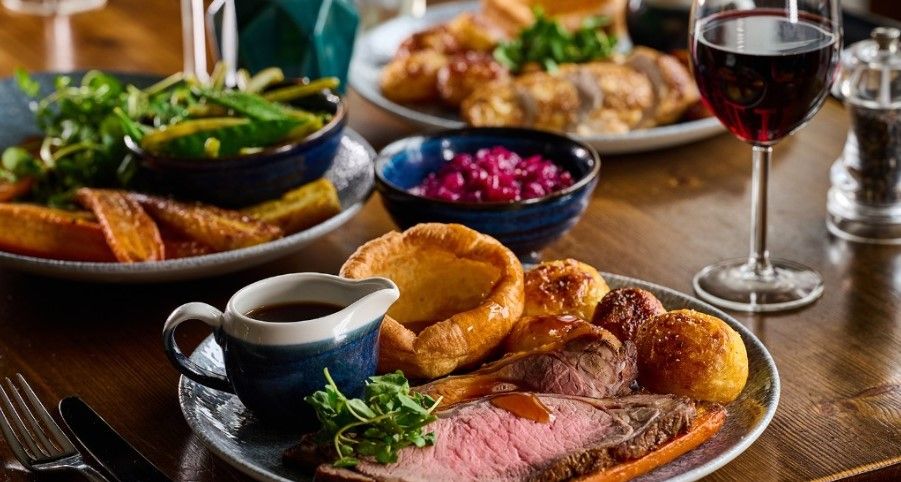 Pub and Restaurant with bedrooms near Congleton– The Waggon and Horses